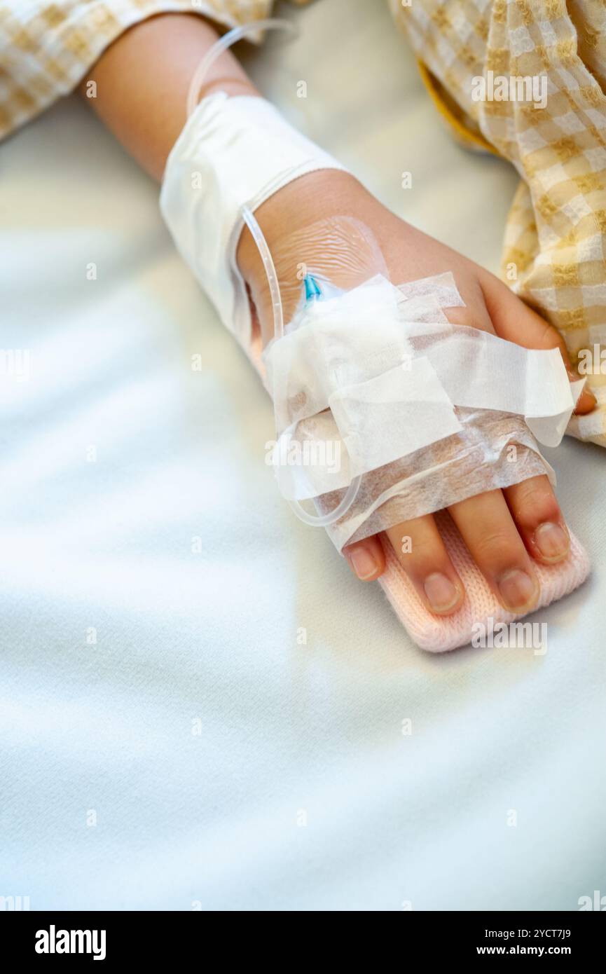 Iv tube hi-res stock photography and images - Alamy