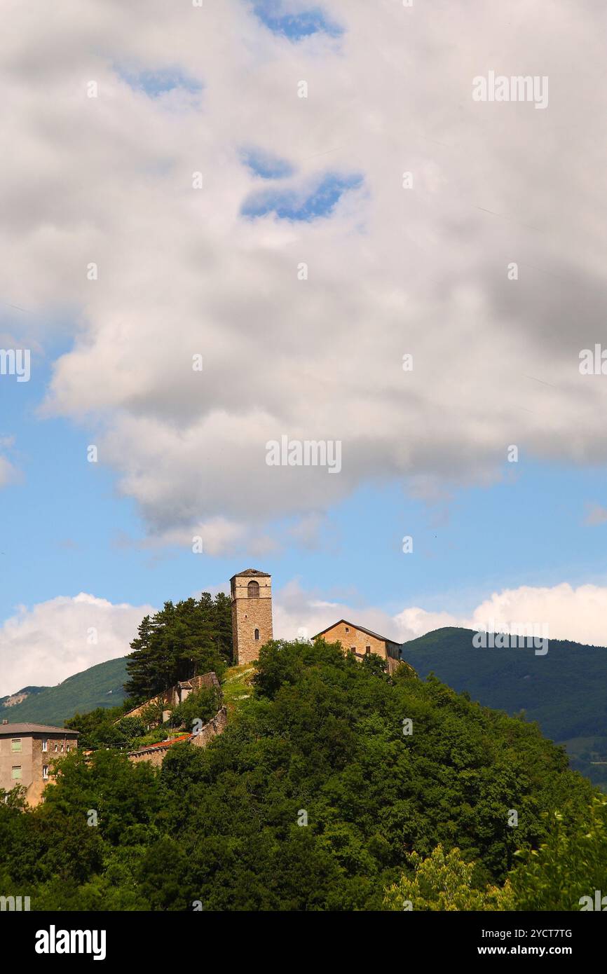 Medieval Castle of Montecreto, historical and architectural circuit of ...
