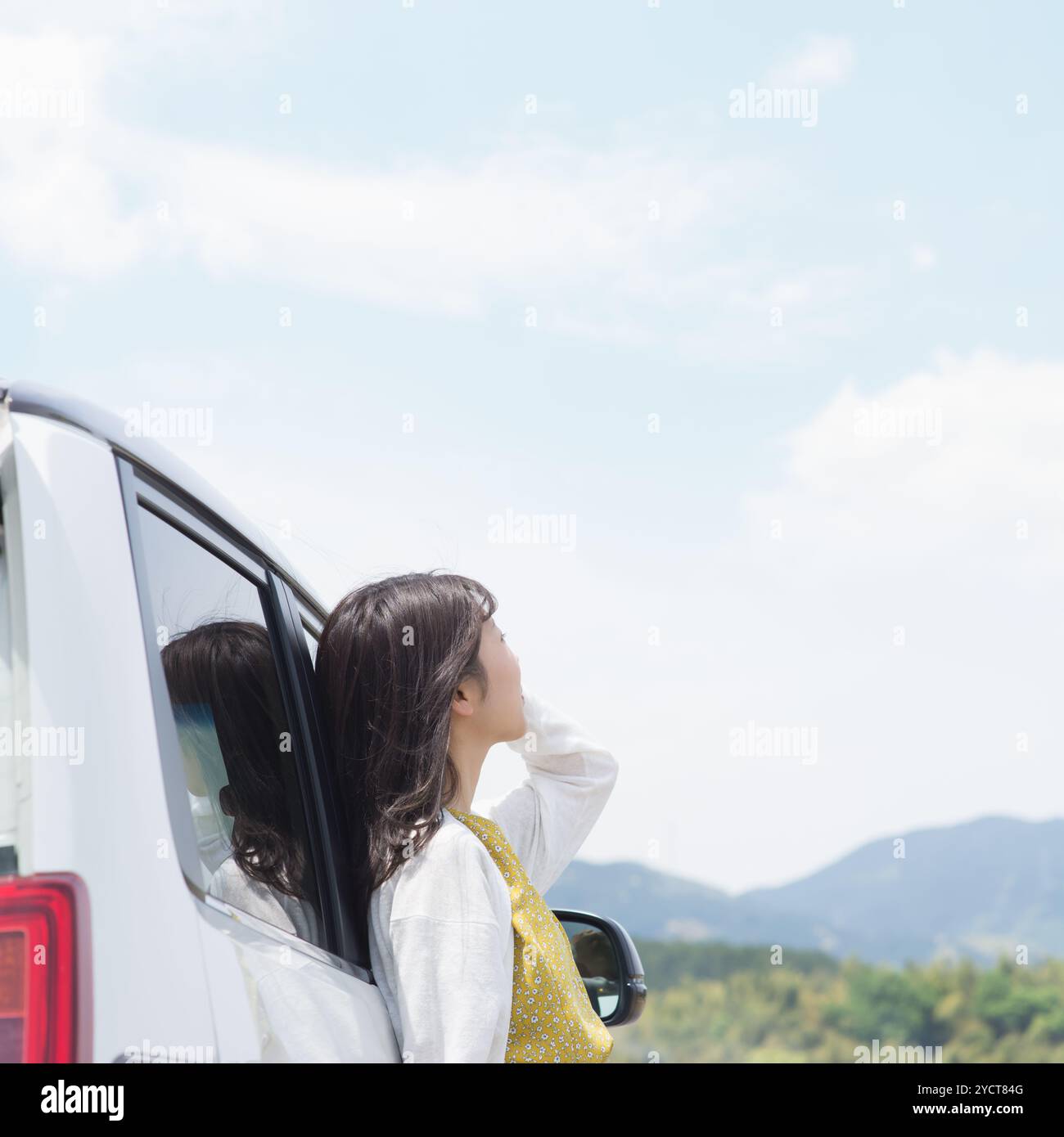 Car look hi-res stock photography and images - Alamy