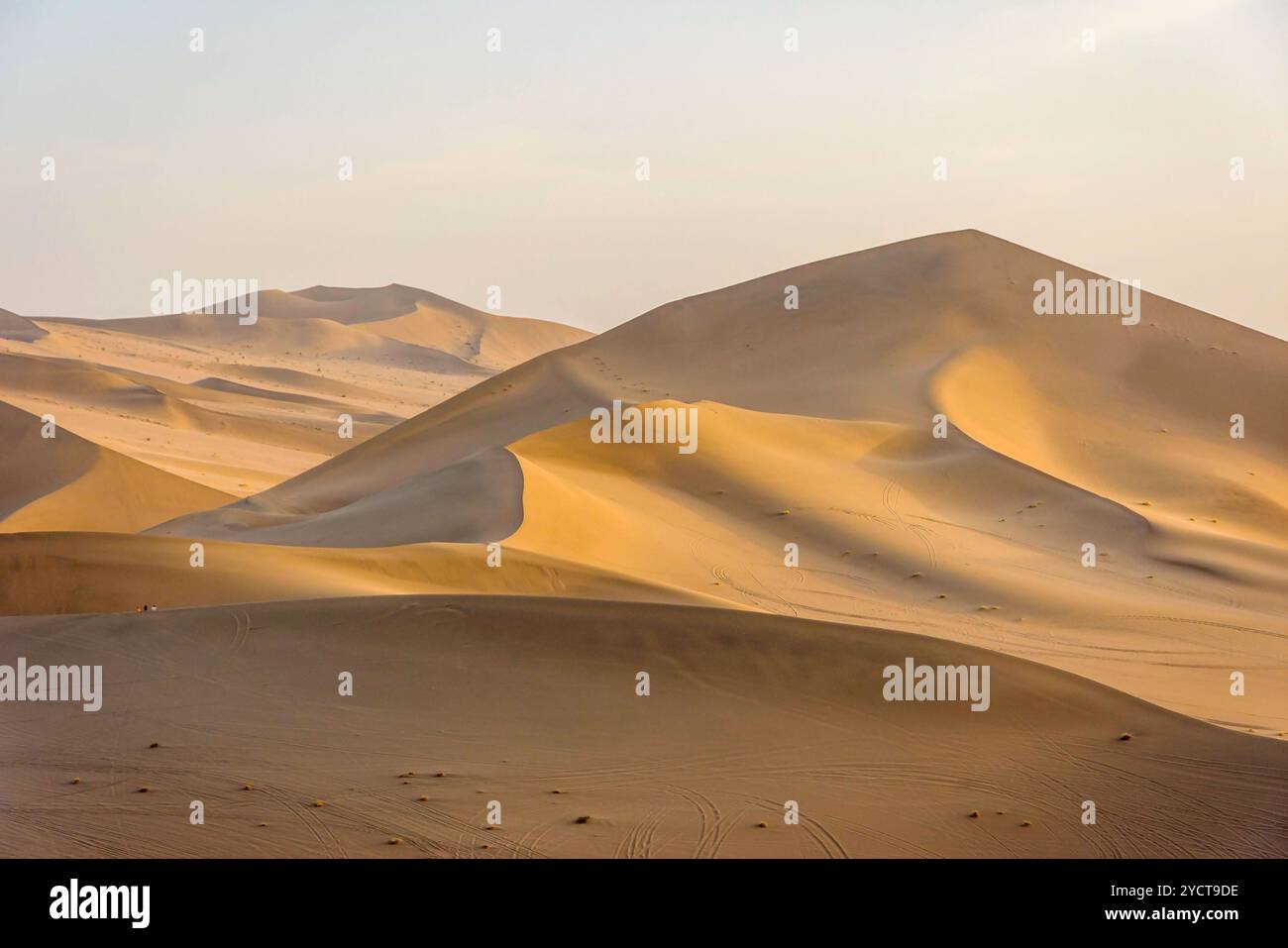 Gobi desert china hi-res stock photography and images - Alamy