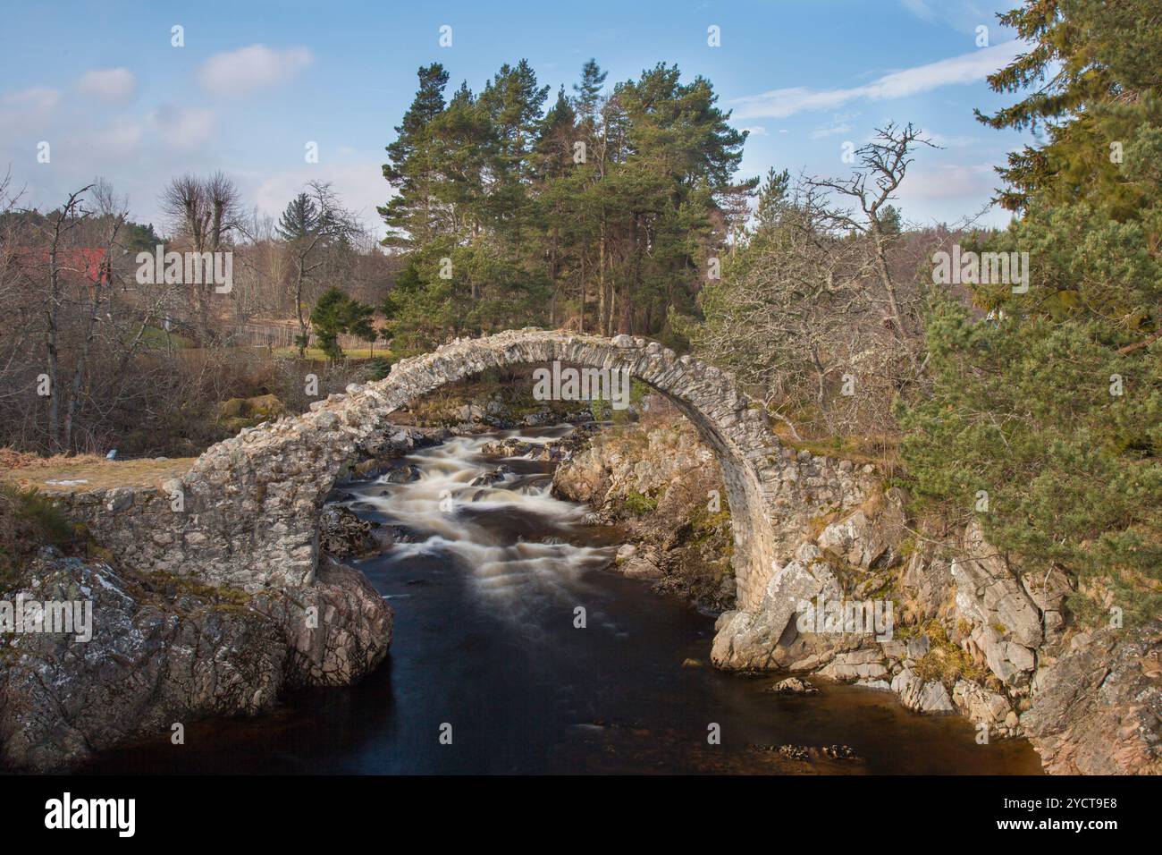 The Old Packhorse Bridge over the River Dulnain in Carrbridge ...