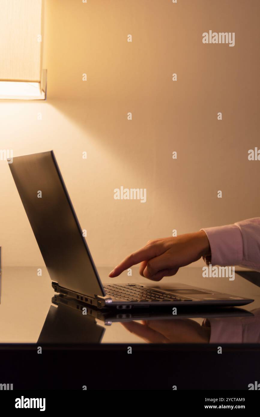 Typing stand hi-res stock photography and images - Alamy