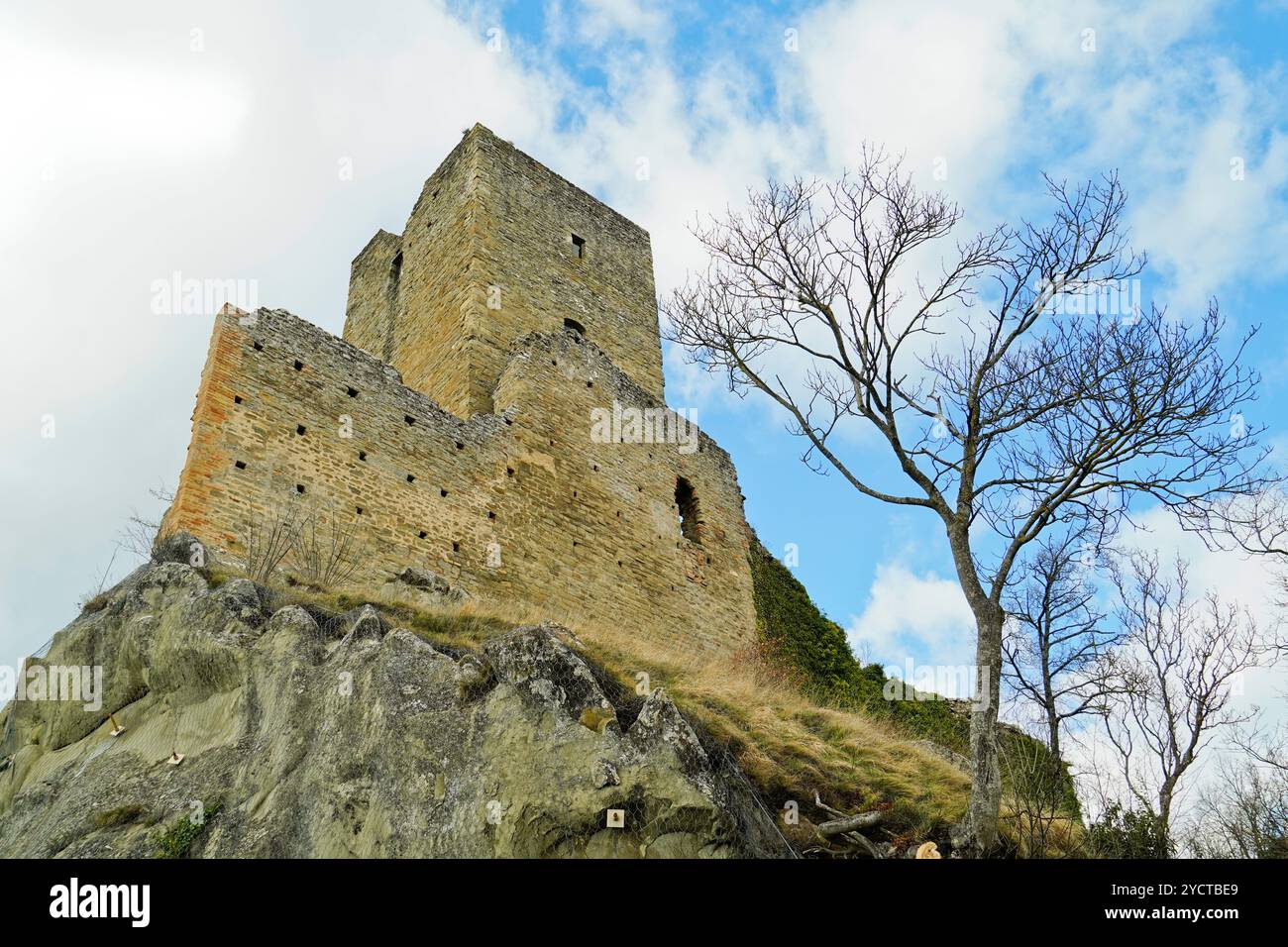 Carpinete castle hi-res stock photography and images - Alamy