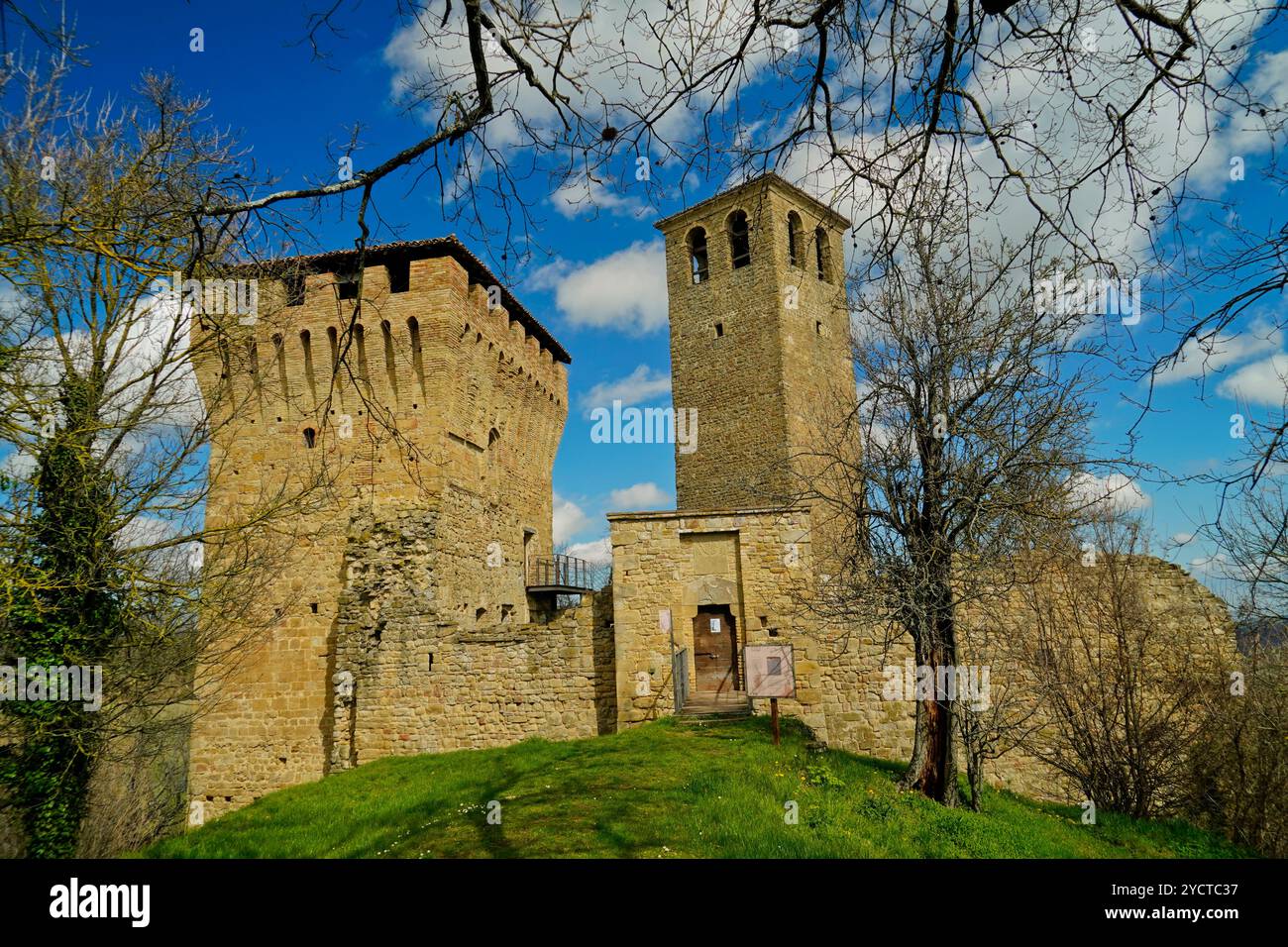 Sarzano Castle, Matilda of Canossa Castles Circuit, Reggio Emilia ...