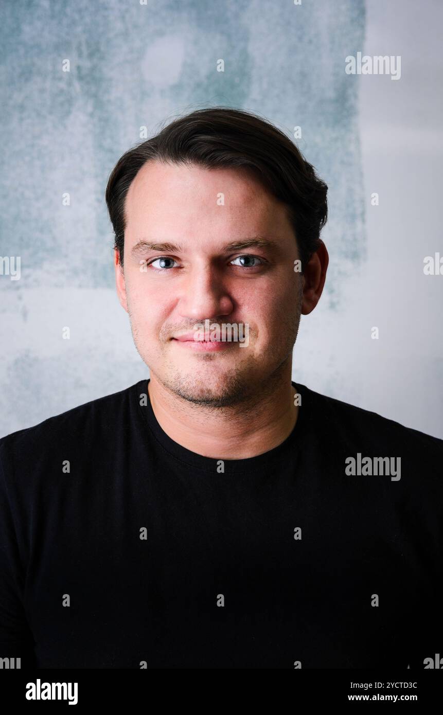 Happy man portrait Stock Photo - Alamy