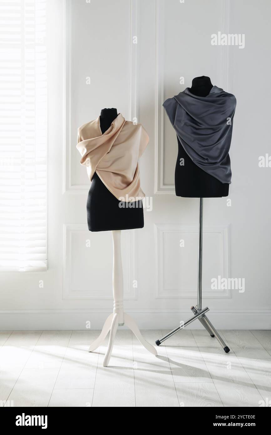Female fashion designer mannequins hi-res stock photography and images ...