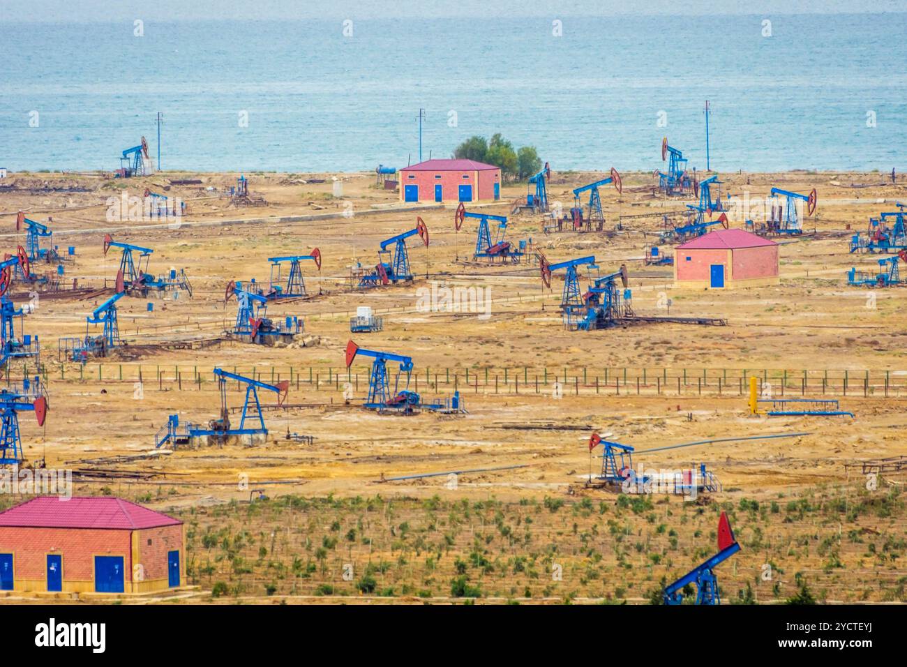 Azerbaijan baku oil rigs hi-res stock photography and images - Alamy