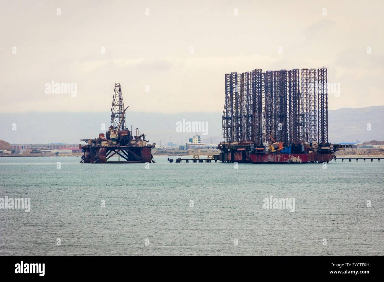 Caspian sea azerbaijan drilling hi-res stock photography and images - Alamy
