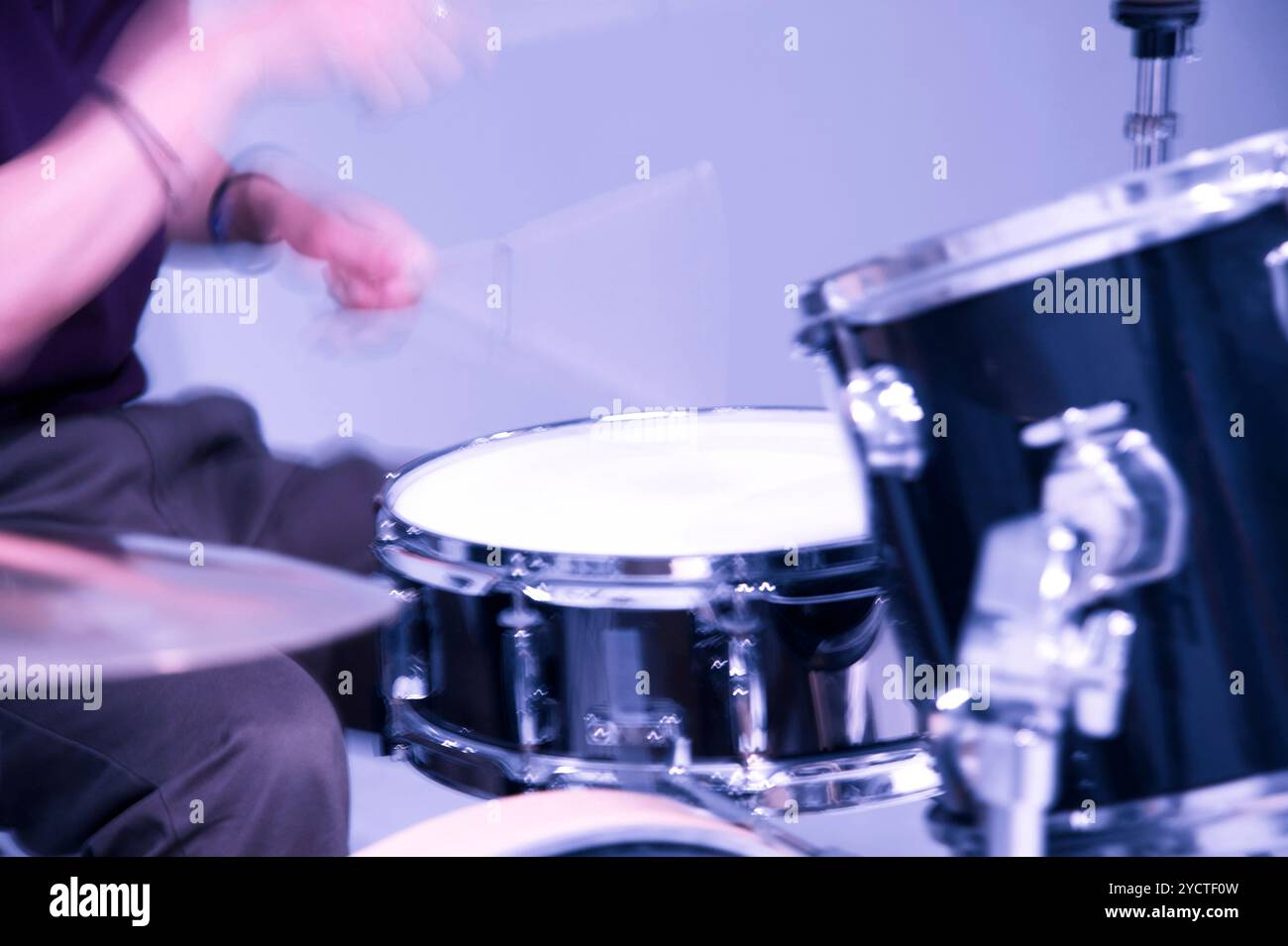Drums body hi-res stock photography and images - Alamy