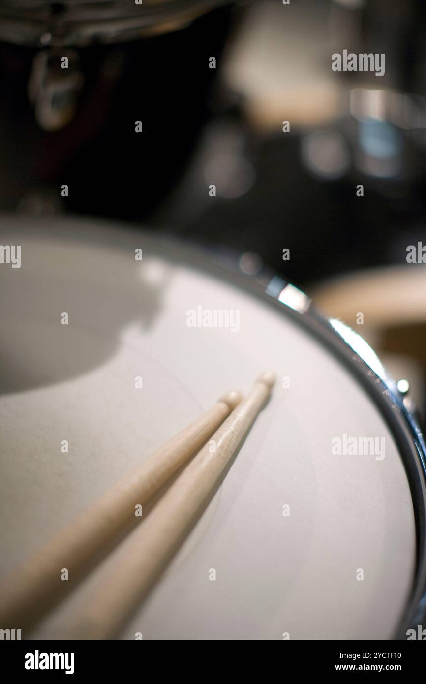 Drum and drumstick hi-res stock photography and images - Alamy