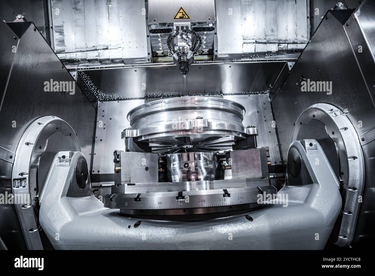 Cnc machine tools hi-res stock photography and images - Alamy
