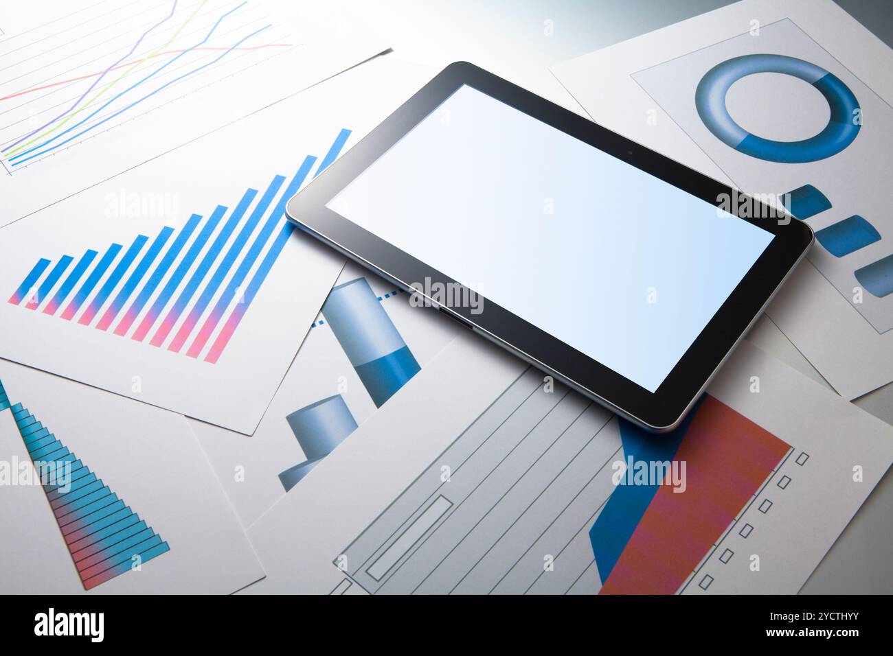Graphical screen hi-res stock photography and images - Alamy