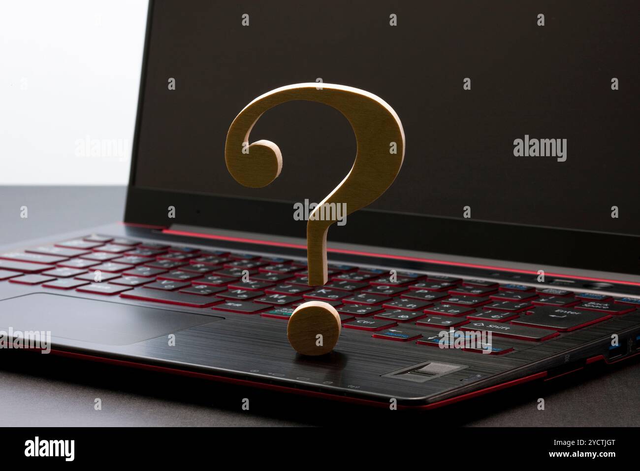 Laptop question mark hi-res stock photography and images - Alamy