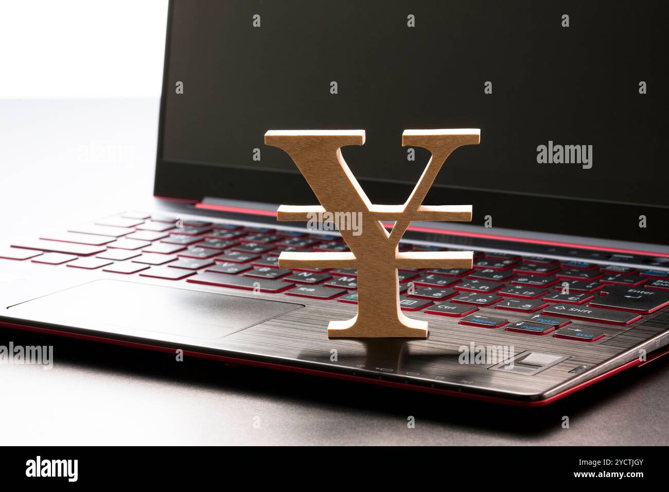 Circle symbol of life carved hi-res stock photography and images - Alamy