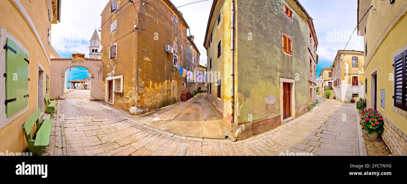 Stone town street scene hi-res stock photography and images - Alamy