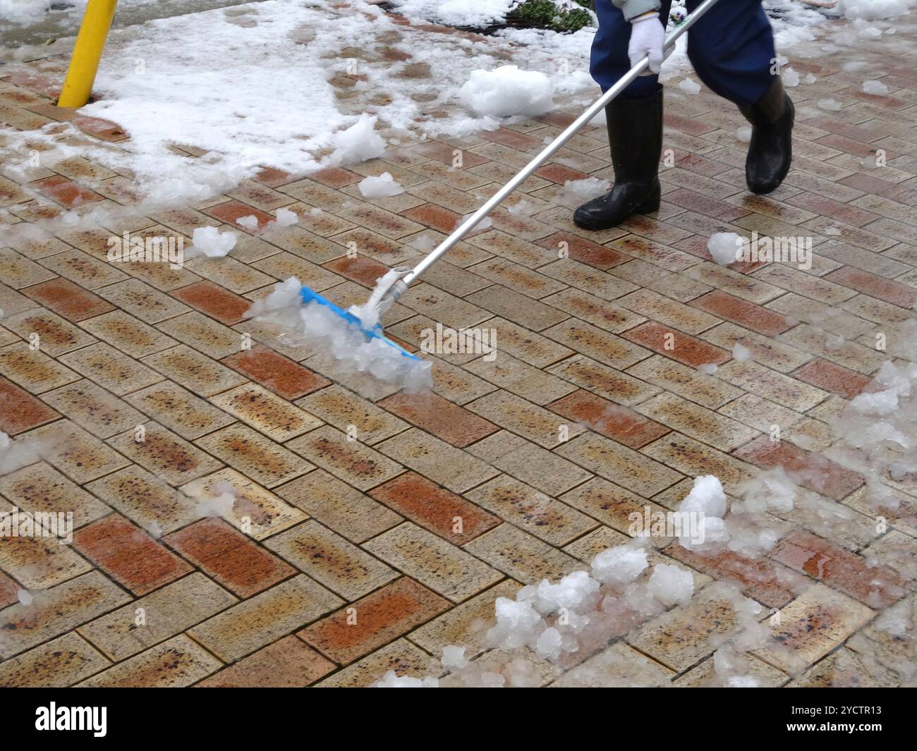 Snow body hi-res stock photography and images - Alamy