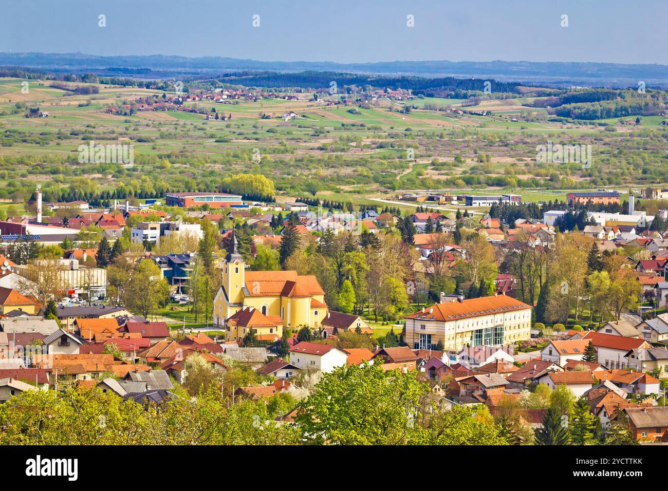 Exterior location hi-res stock photography and images - Alamy