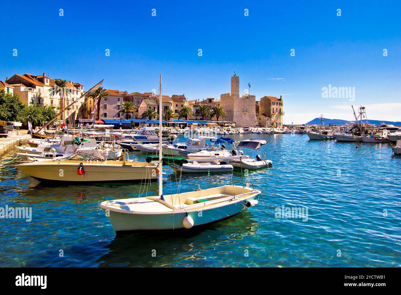 Seafront view vis island hi-res stock photography and images - Alamy