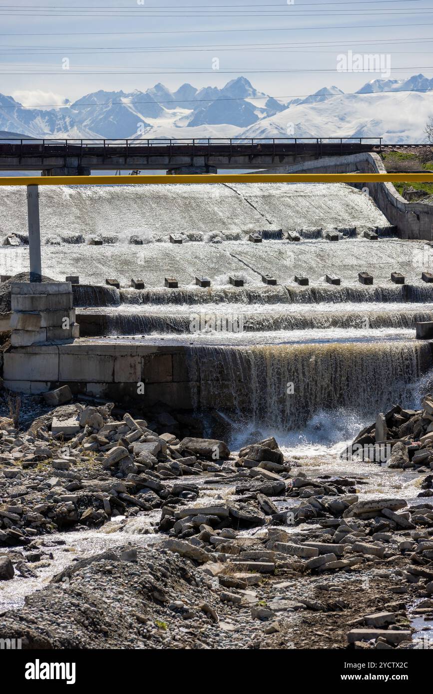 chute dentate blocks in cascade concrete water spillway channel Stock ...