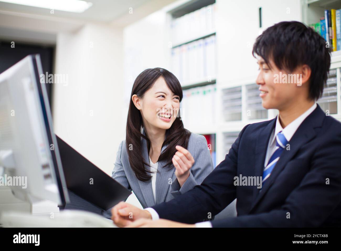 Conversation at the source hi-res stock photography and images - Alamy