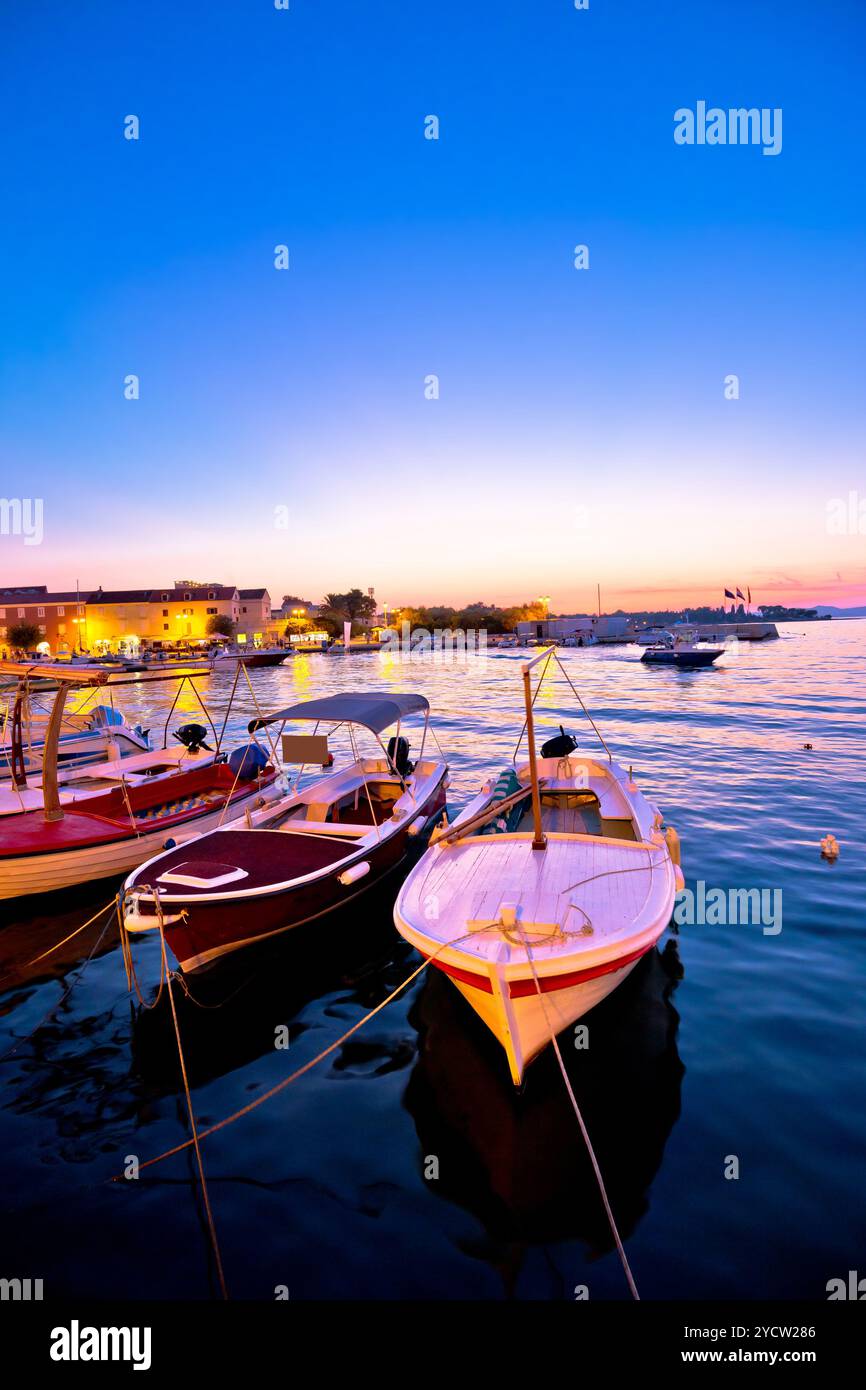 Waterfront pier night hi-res stock photography and images - Alamy