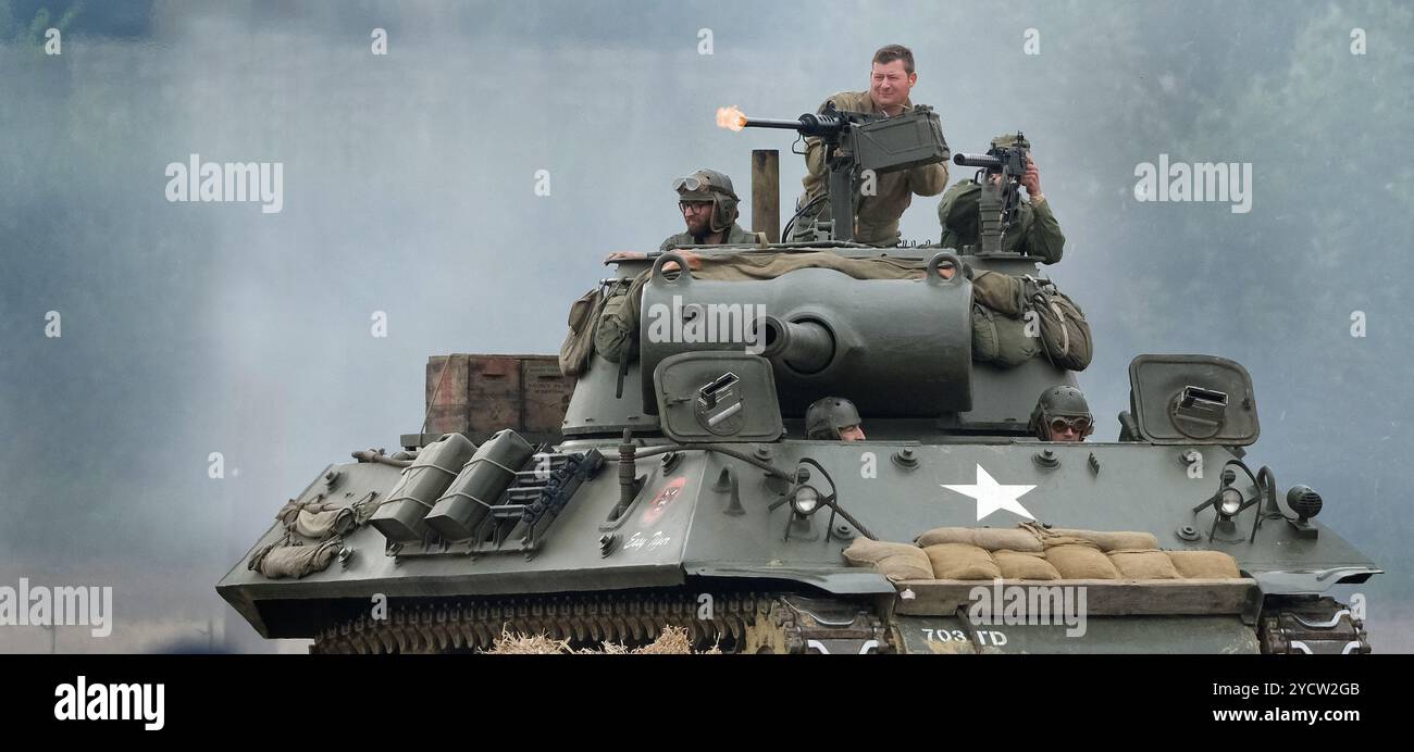 The M18 Hellcat (officially designated the 76 mm Gun Motor Carriage M18 ...