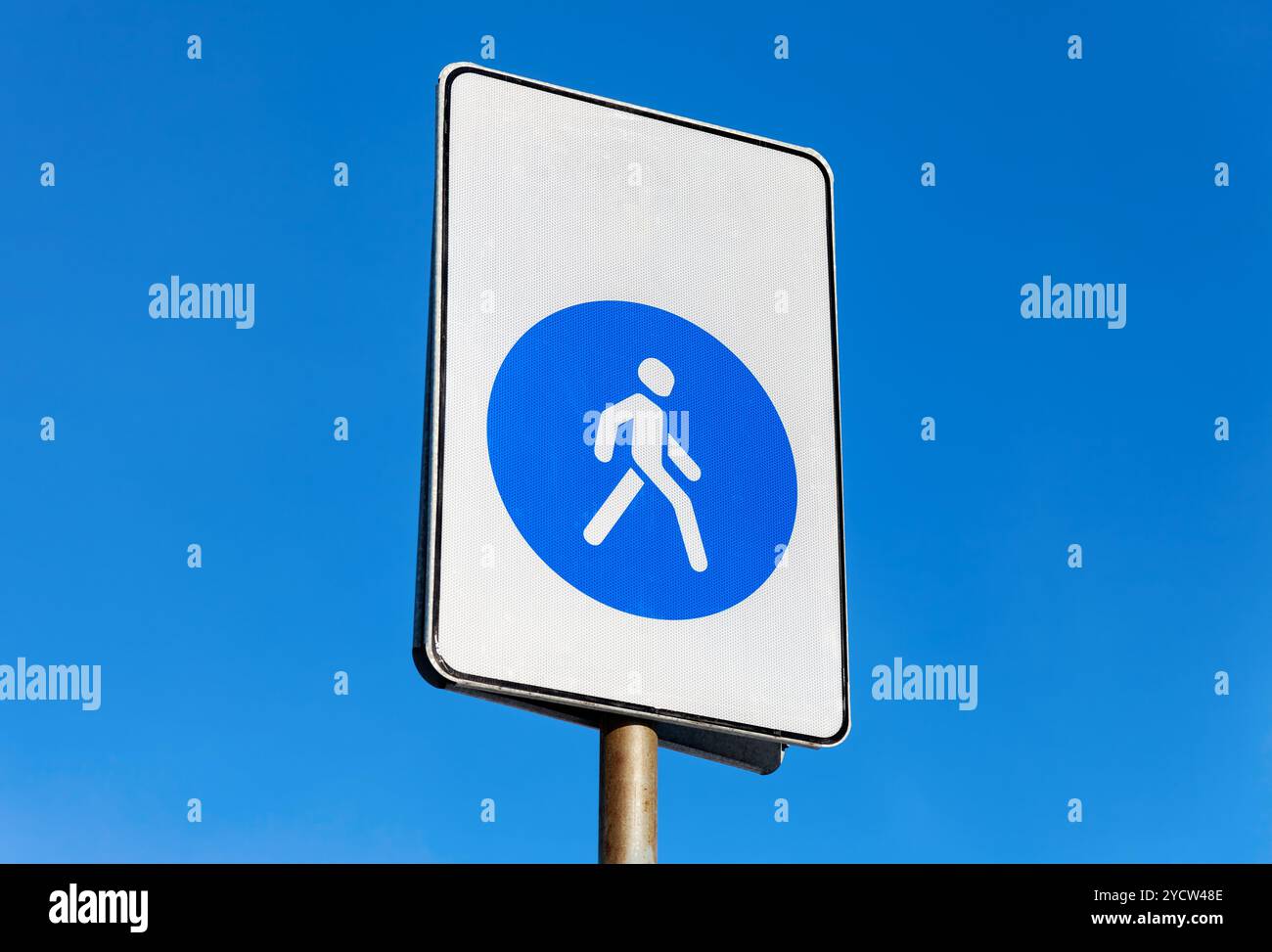 Safety walkway pedestrian sign hi-res stock photography and images - Alamy