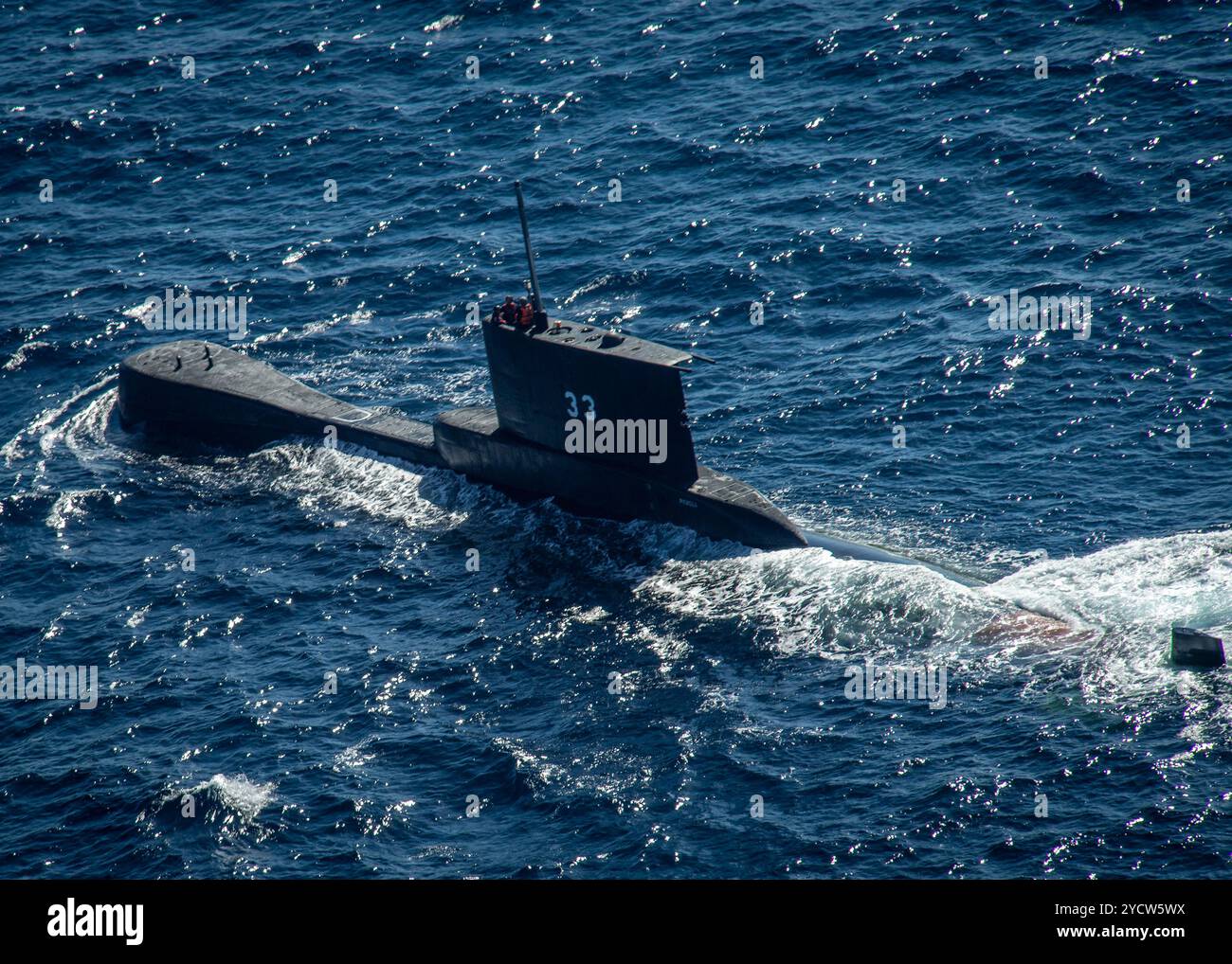 241021-N-VW723-1349 PACIFIC OCEAN (Oct. 21, 2024) – A Peruvian Navy ...
