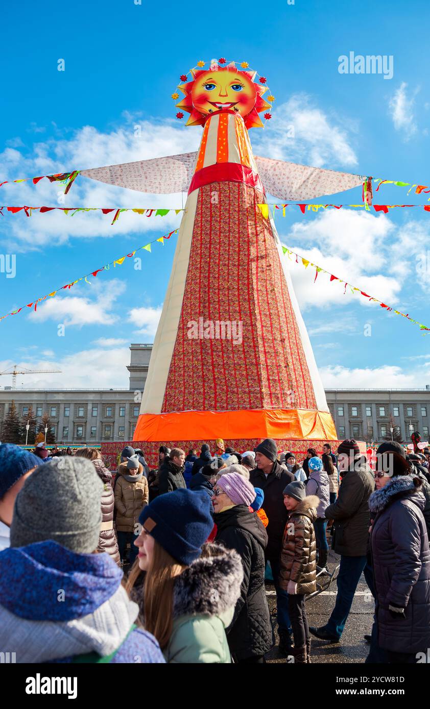 Samara people celebrates Shrovetide. Big doll for the burning on the ...