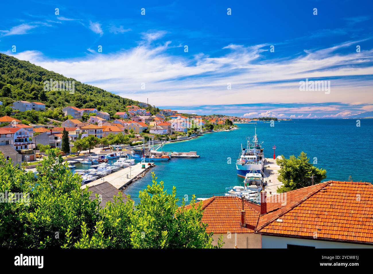 Town harbor and small boat hi-res stock photography and images - Alamy