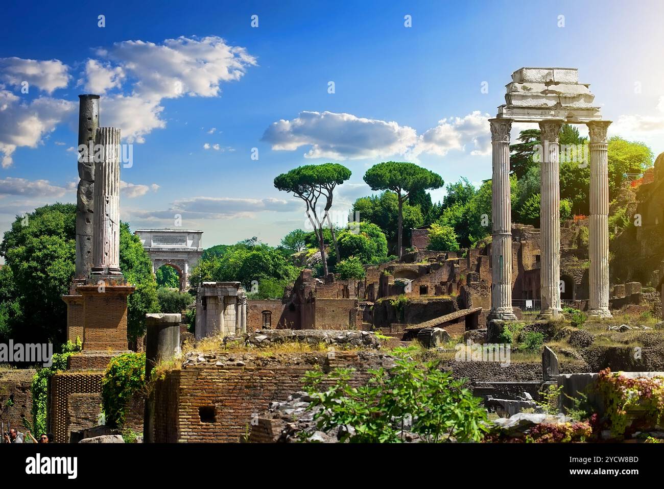 Ruined roman hi-res stock photography and images - Alamy
