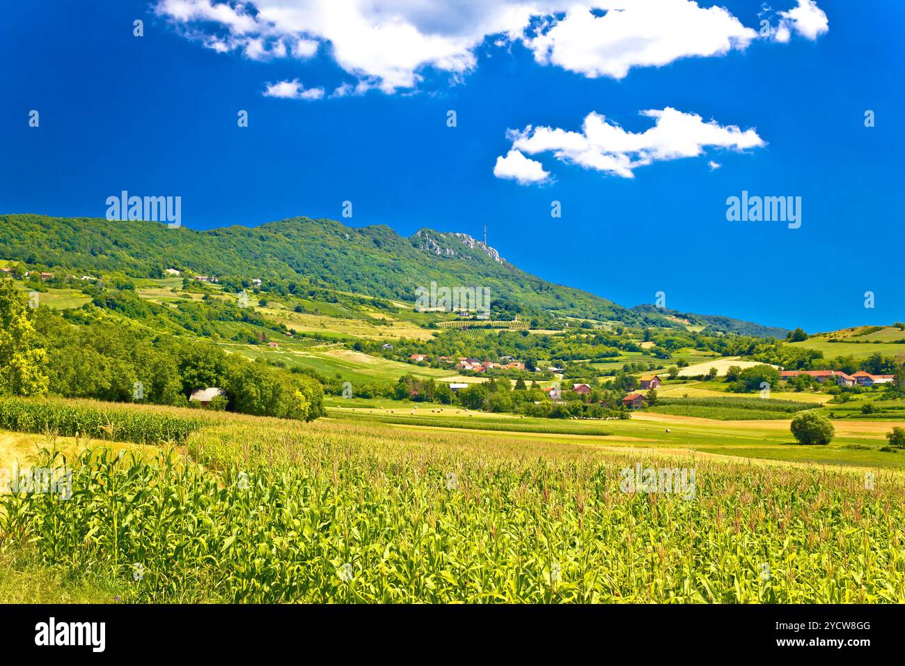 Mountain to agricultural land hi-res stock photography and images - Alamy