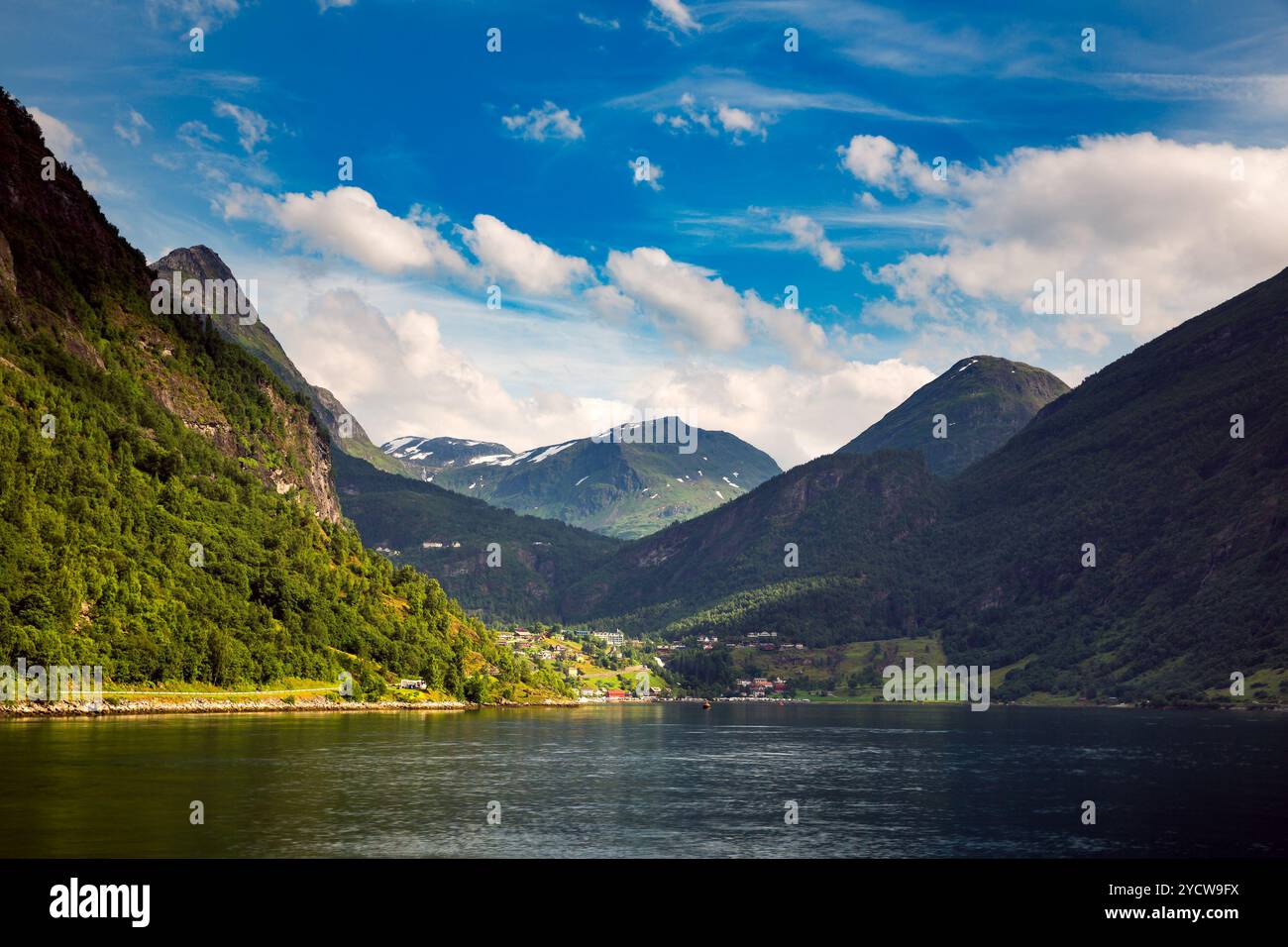 Geiranger norway tourist hi-res stock photography and images - Alamy