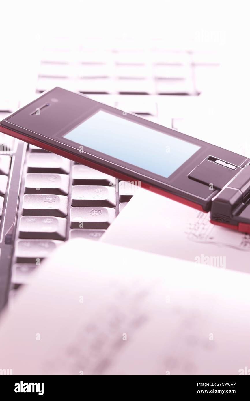 Mobile internet access hi-res stock photography and images - Alamy