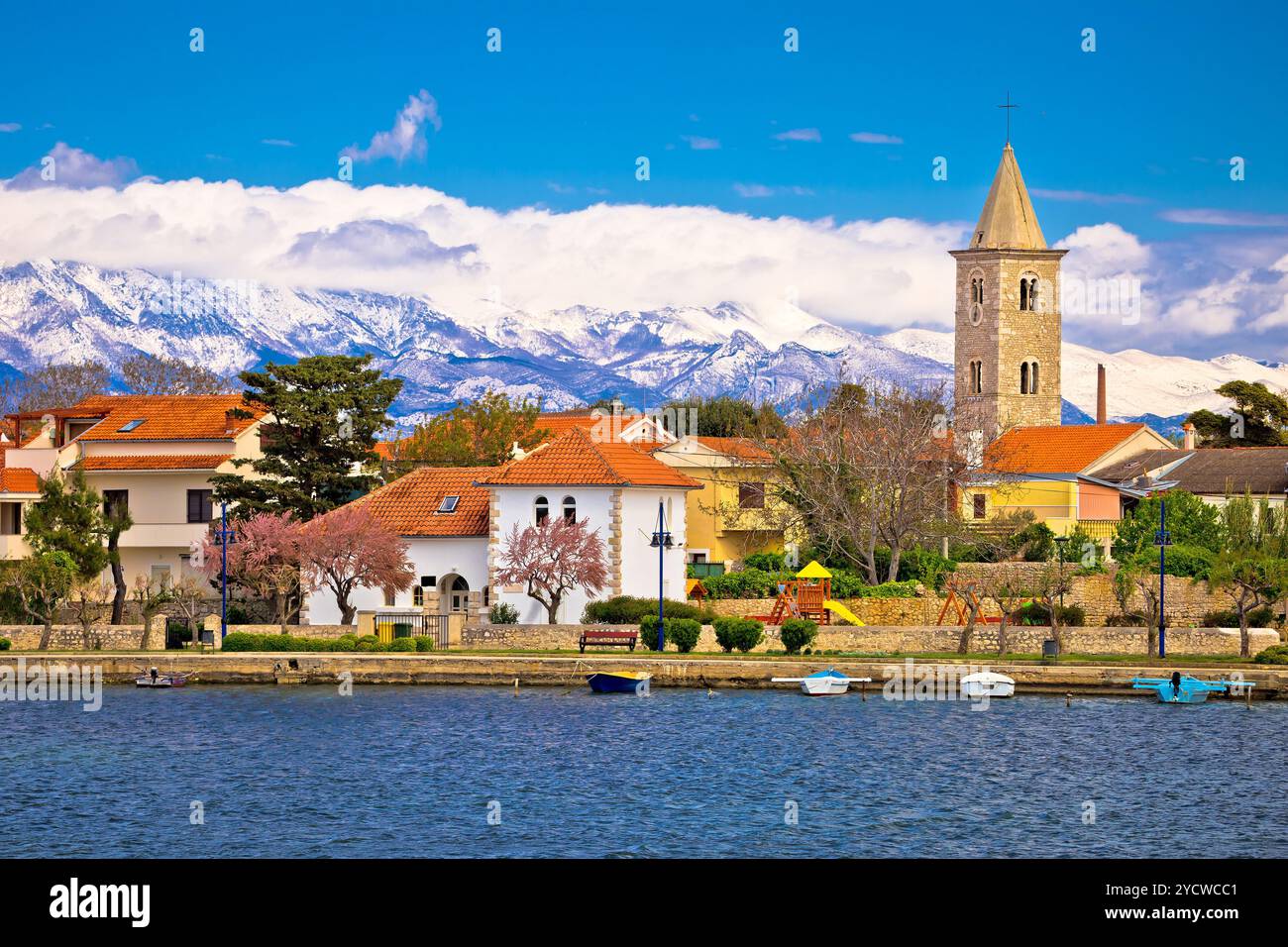 Church mountain in background hi-res stock photography and images - Alamy