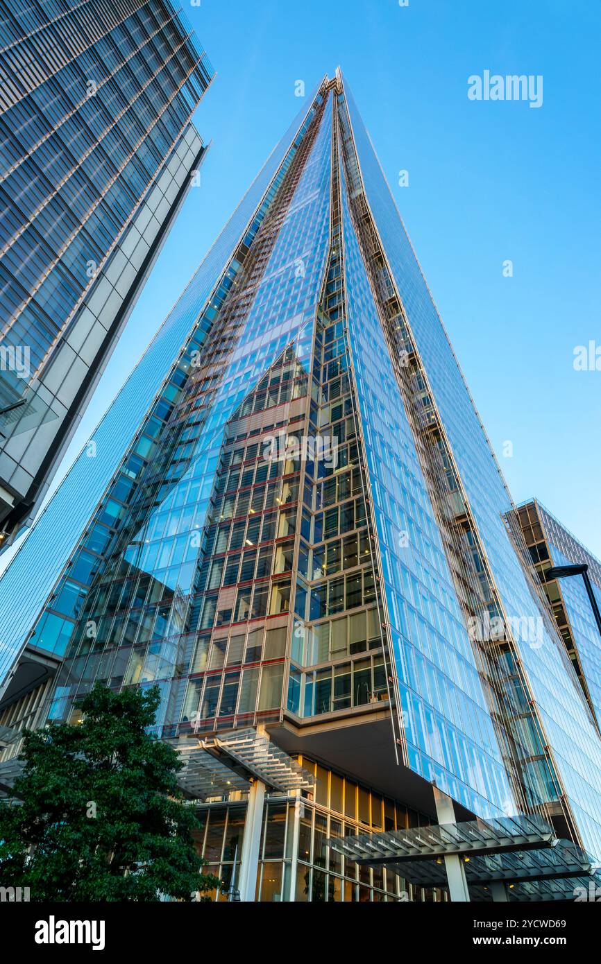 Looking up shard hi-res stock photography and images - Alamy