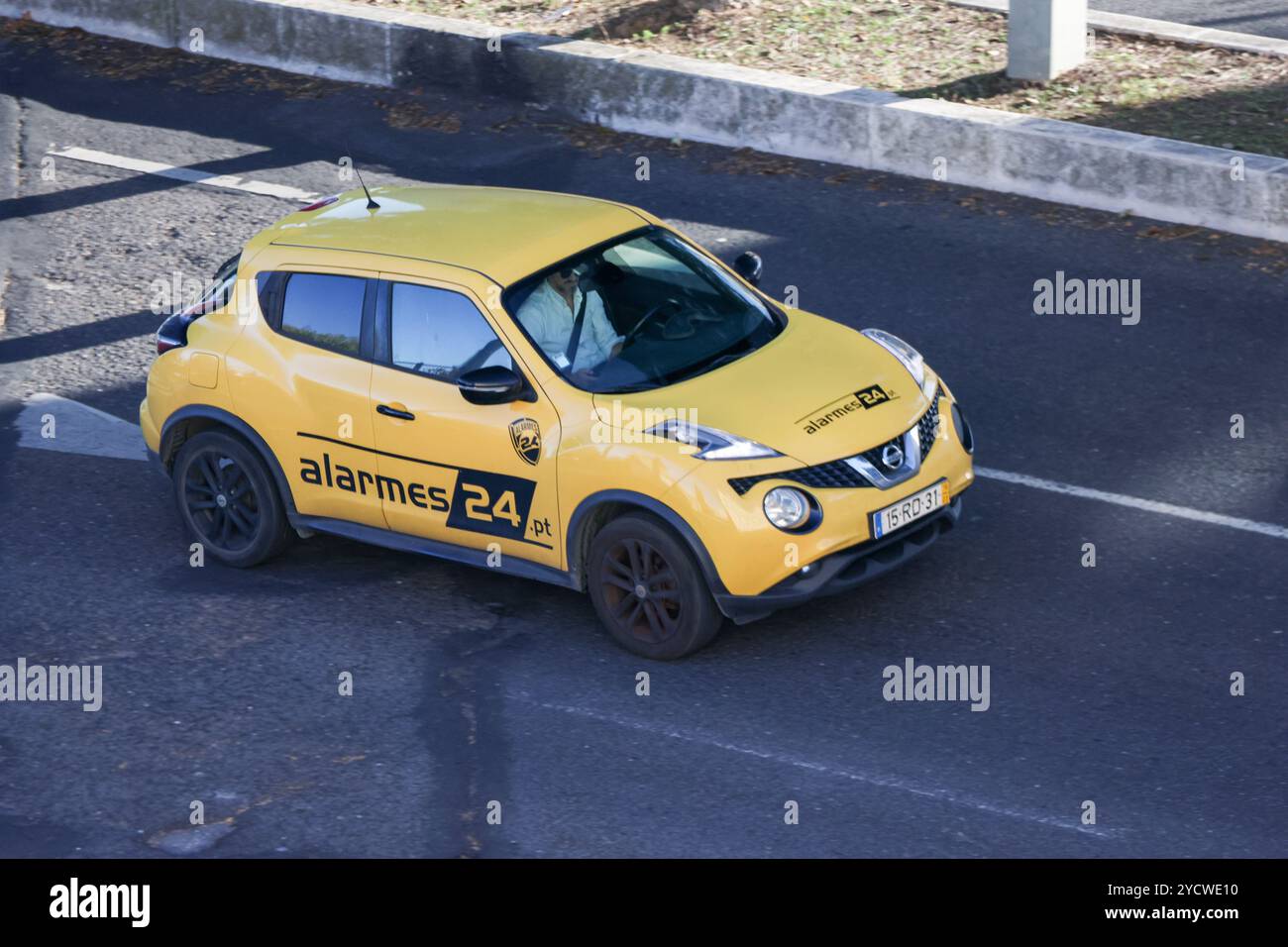 Nissan juke advertisement hi-res stock photography and images - Alamy
