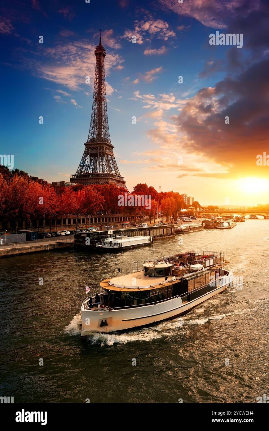 Beautiful eiffel tower boat in hi-res stock photography and images - Alamy