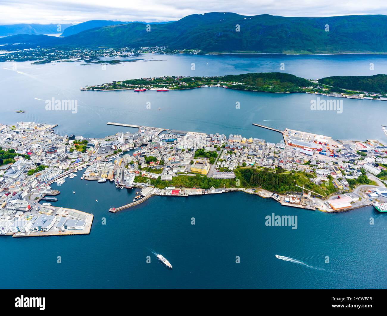 Aerial footage urban cityscape hi-res stock photography and images - Alamy