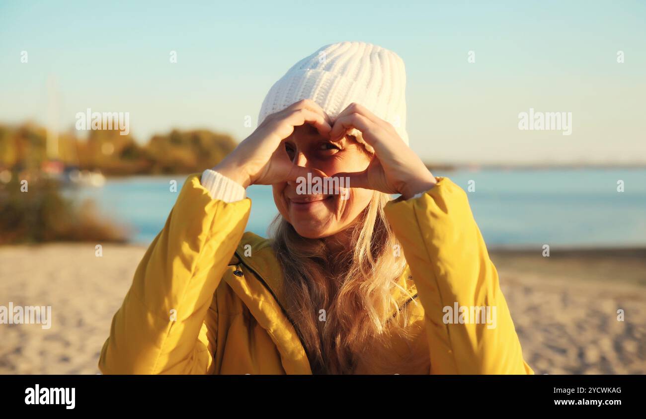 Inspiration showing sign sea hi-res stock photography and images - Alamy