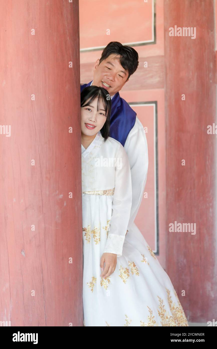 Korean couple from seoul south hi-res stock photography and images - Alamy