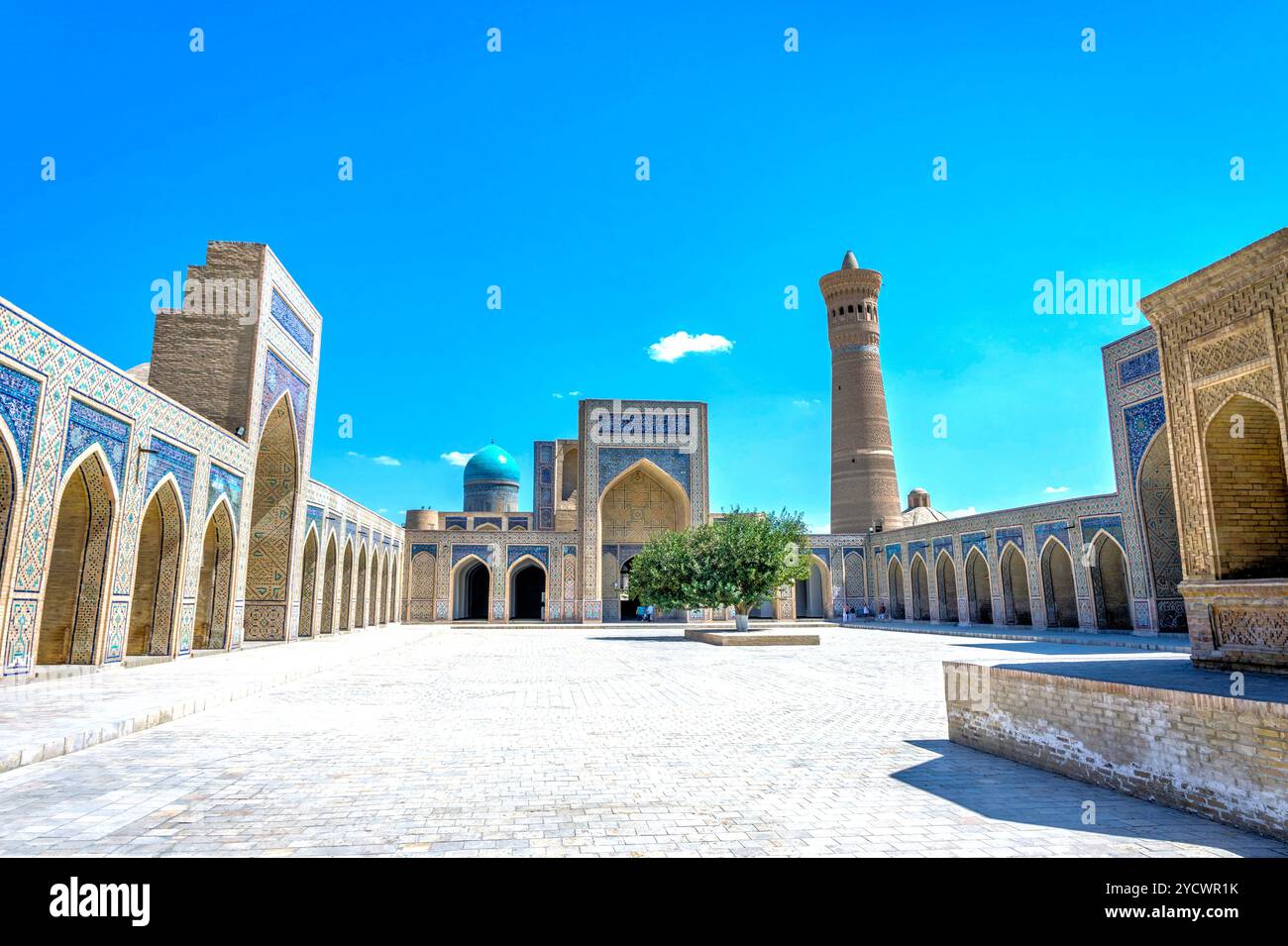 Mosque exterior design hi-res stock photography and images - Alamy