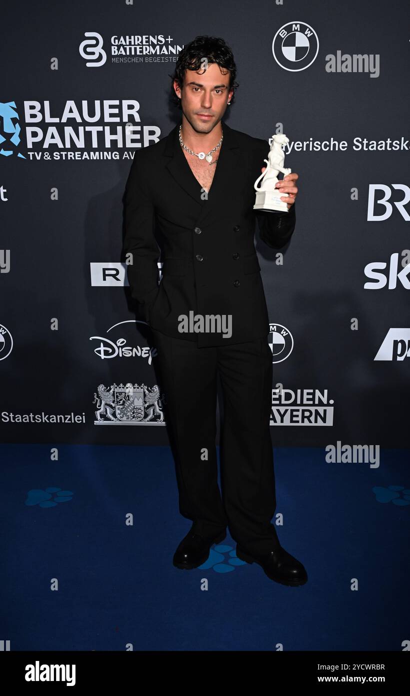 Munich, Germany. 23rd Oct, 2024. Aaron Altaras holds the Blue Panther ...