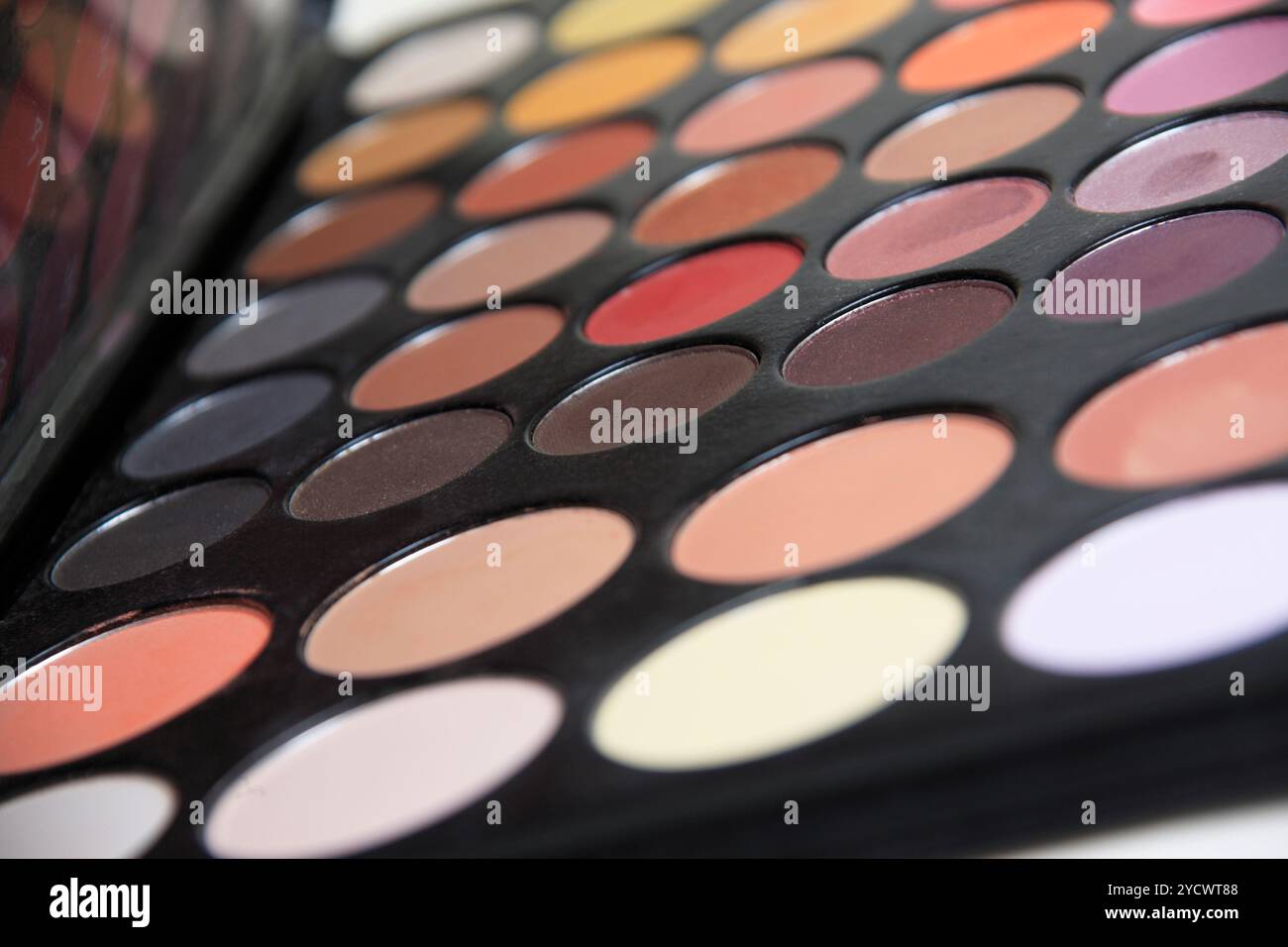 Dressing tools hi-res stock photography and images - Alamy