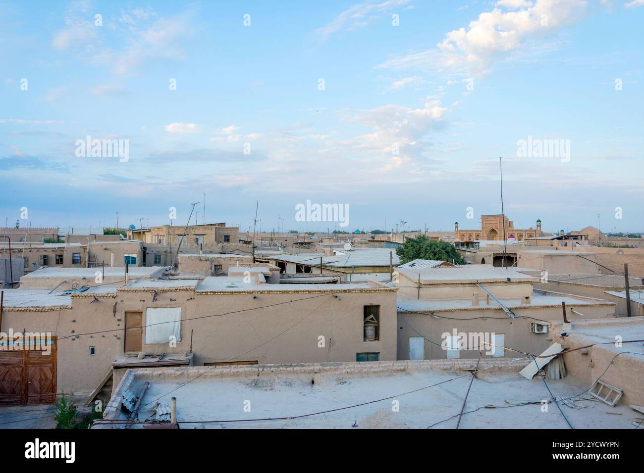 Traditional arabic mud houses hi-res stock photography and images - Alamy