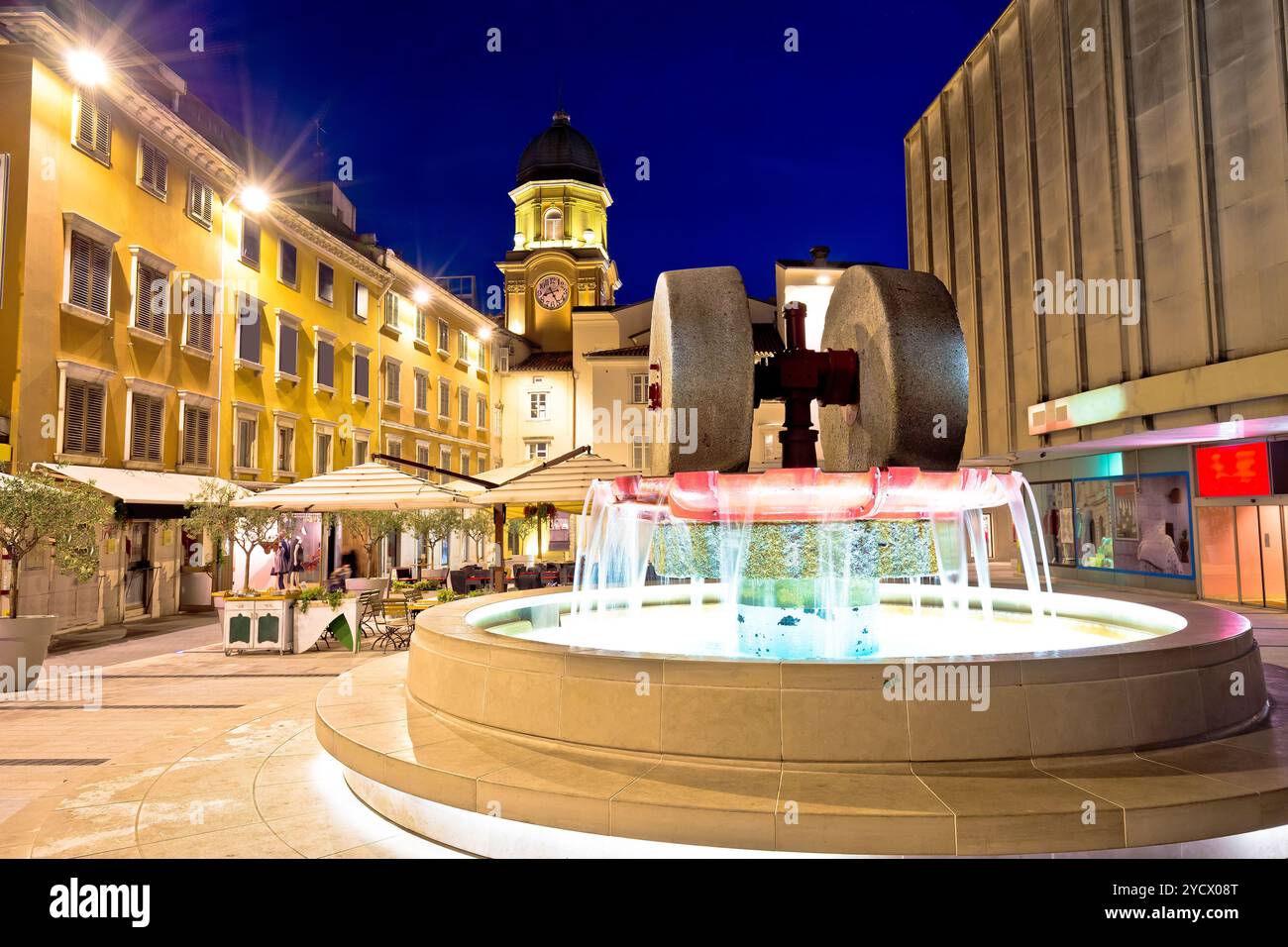 Central fountain aerial view hi-res stock photography and images - Alamy