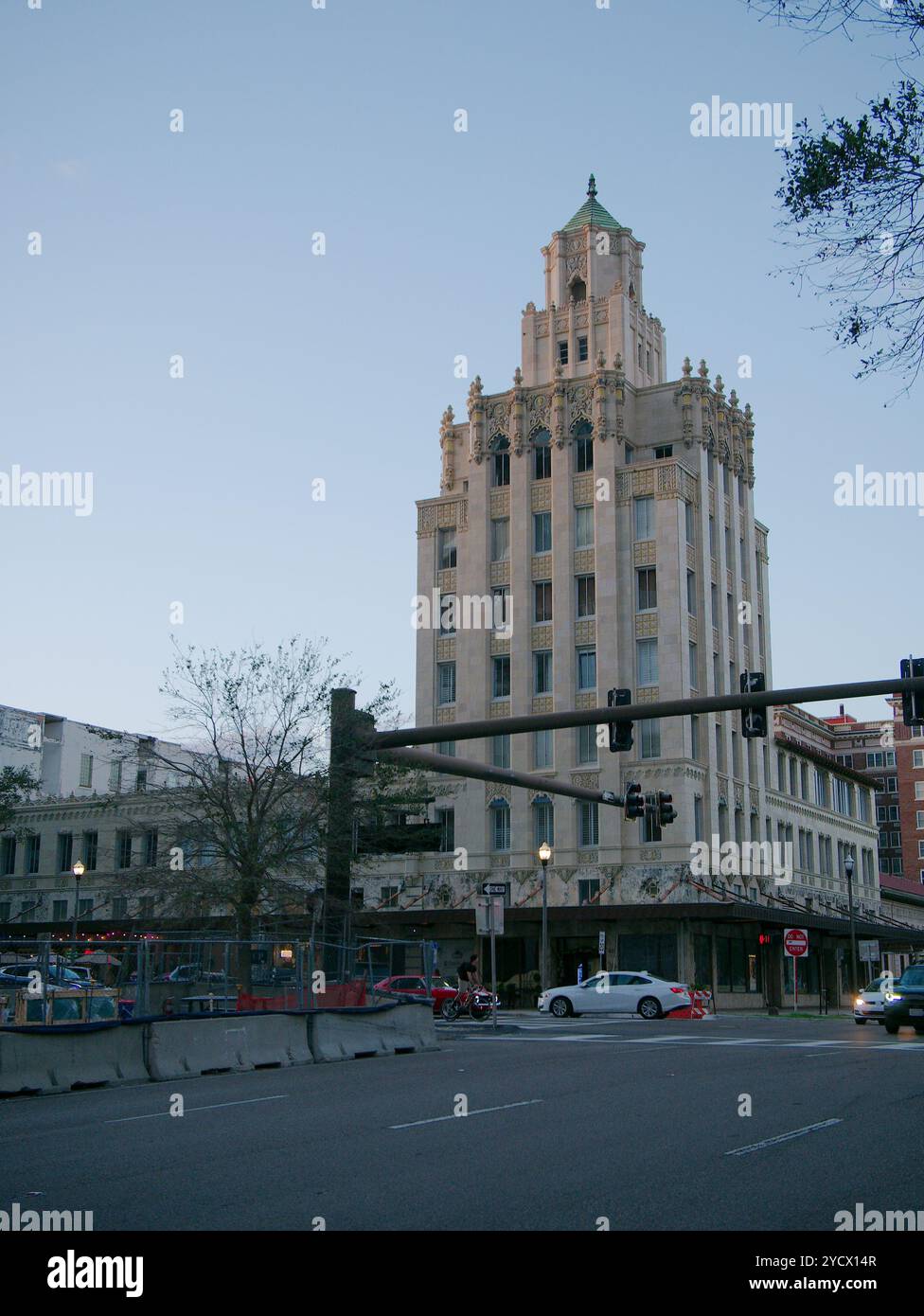 Blue arcade hi-res stock photography and images - Alamy
