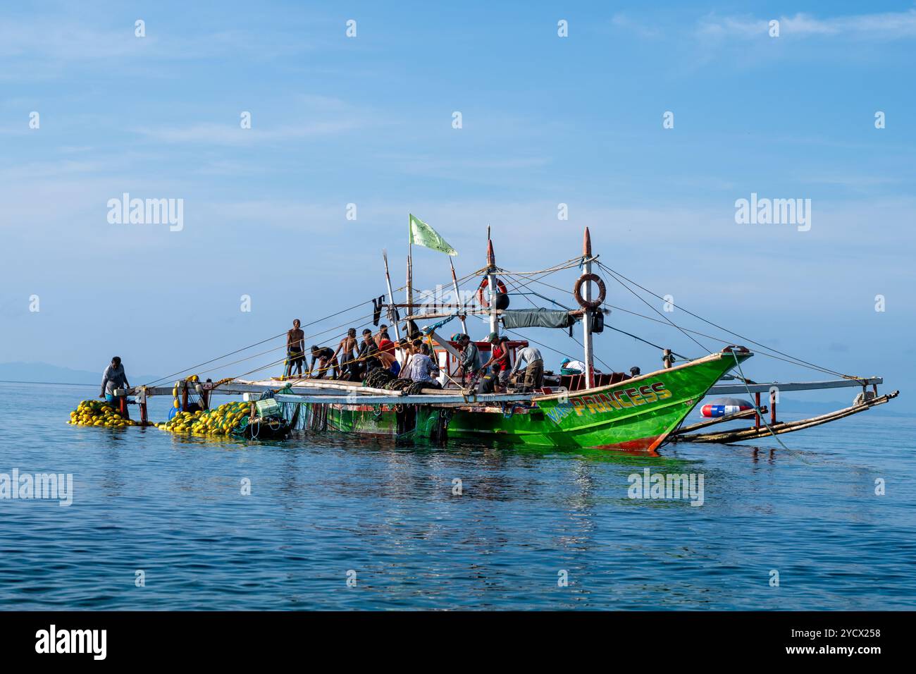 Traditional filipino banka outrigger fishing hi-res stock photography ...