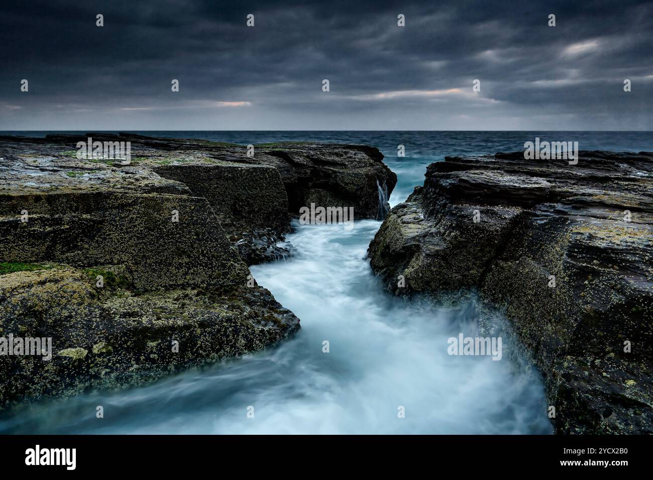 North Narrabeen rock channel Stock Photo - Alamy