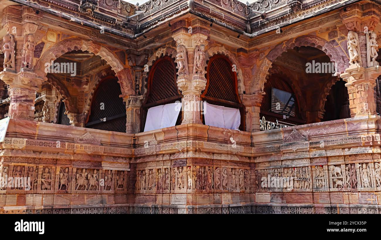 Carved mandapa of Hatkeshwar Temple, Vadnagar, Mehsana, Gujarat, India ...